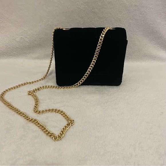 French Connection | Bags | French Connection Laine Quilted Velvet ...